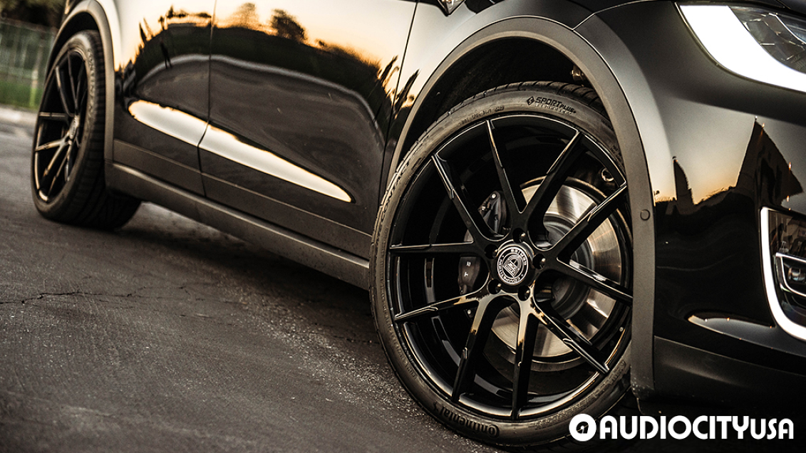2020 Tesla Model X on 22" Lexani Wheels Stuttgart Full Gloss Black ...