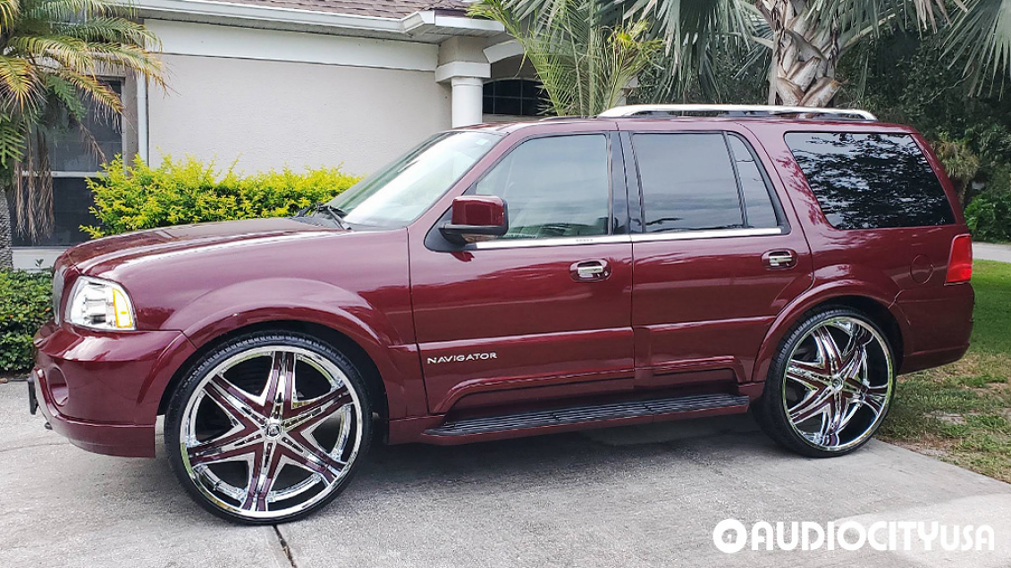 2006 Lincoln Navigator on 28" Diablo Wheels Elite Chrome with Custom ...