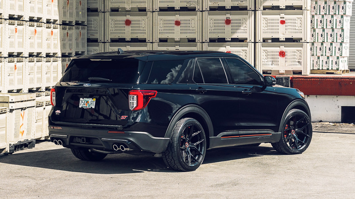 2021 Ford Explorer on 22" Vossen Wheels HF-5 Gloss Black | Gallery ...