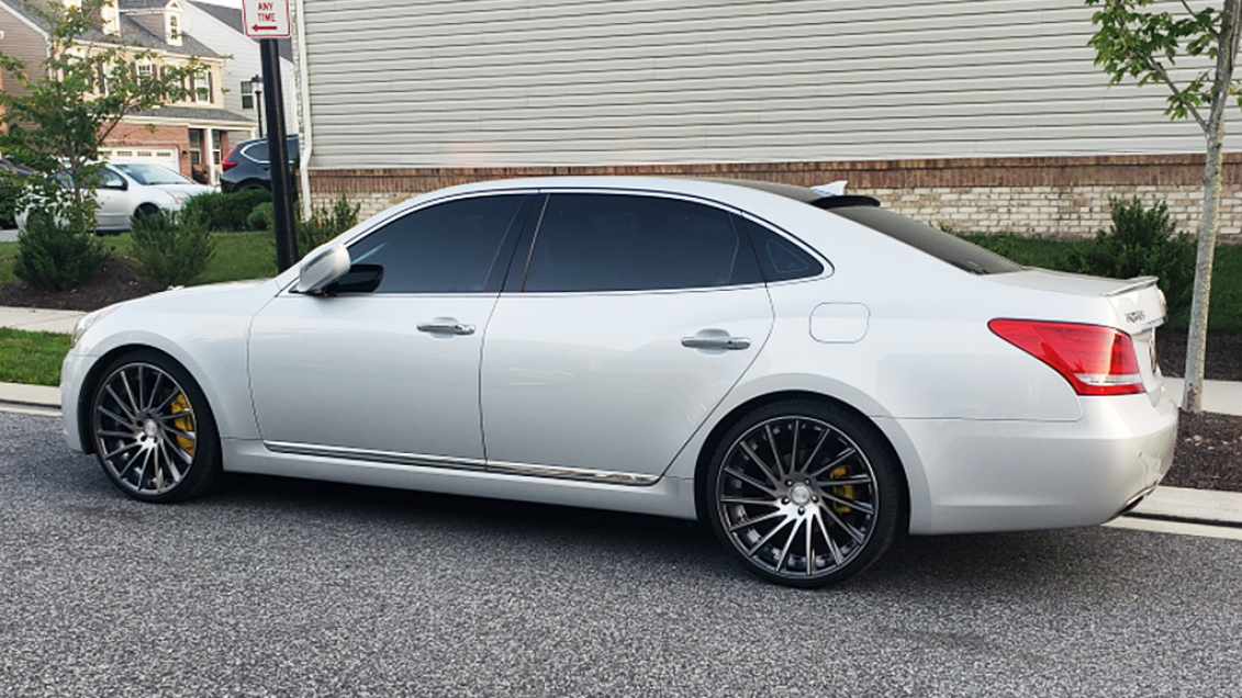 2015 Hyundai Equus on 22" Road Force Wheels RF16 Gunmetal Machined Face ...