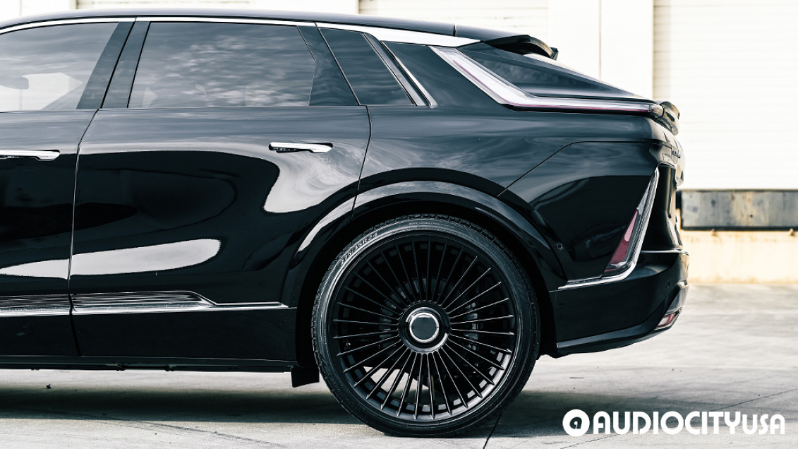 2024 Cadillac LYRIQ on 24" Gianelle Wheels Cabo - Floating Cap Gloss ...