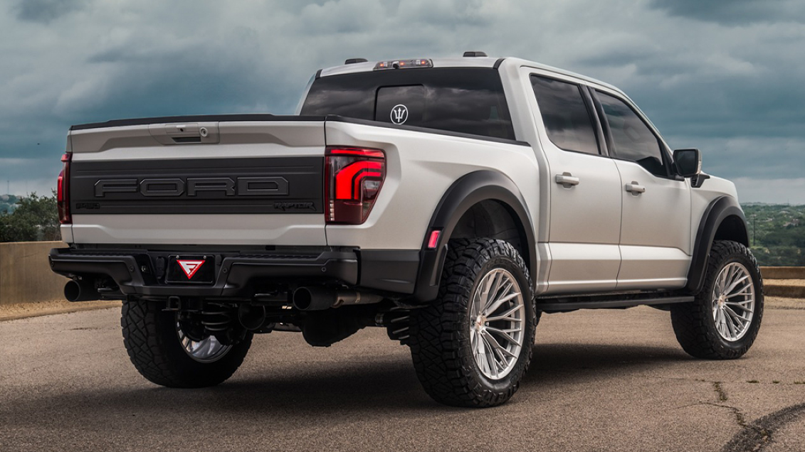 2024 Ford F-150 on 22" Ferrada Wheels FTR9 Machined Silver | Gallery ...