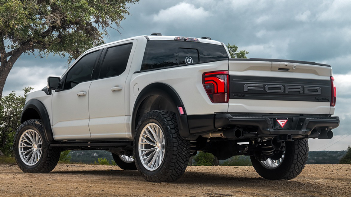 2024 Ford F-150 on 22" Ferrada Wheels FTR9 Machined Silver | Gallery ...
