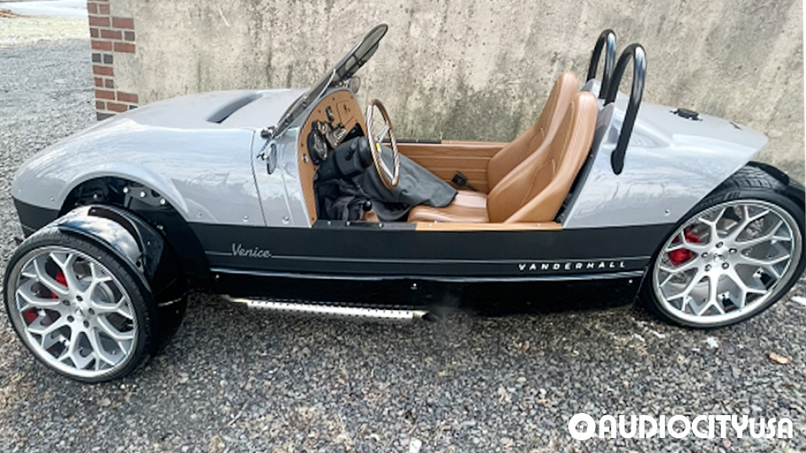 2021 Vanderhall Venice on 20" Azad Wheels AZ99 Silver with Chrome SS ...