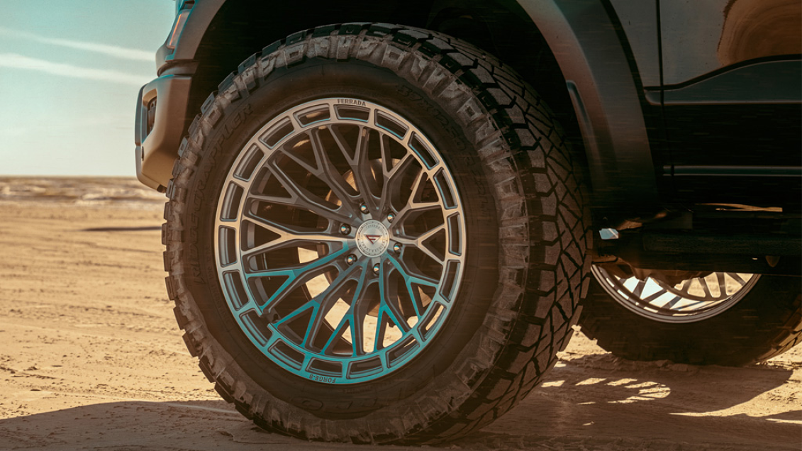 2025 Ford F-150 on 22" Ferrada Wheels FTR12 Machined Silver | Gallery ...