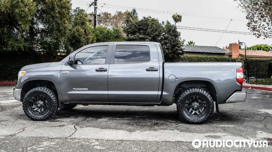 2016 Toyota Tundra on 18" Fuel Wheels D515 Matte Black | Gallery ...
