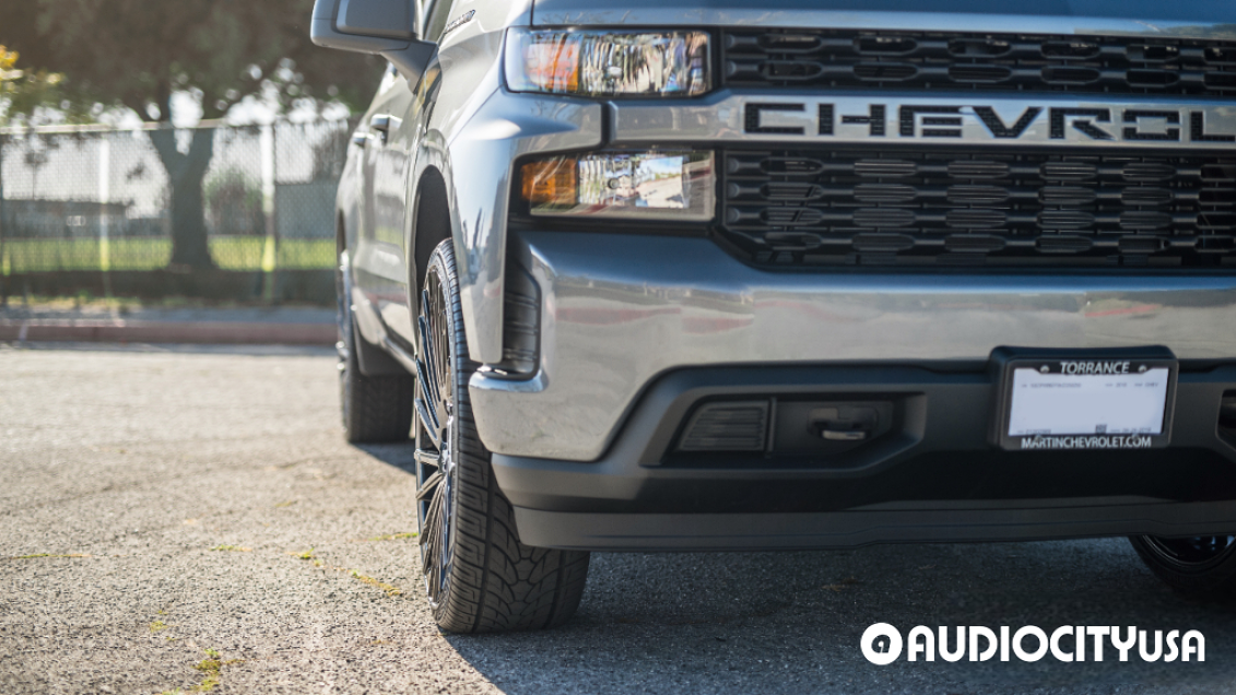 2019 Chevrolet Silverado 1500 on 26" Lexani Wheels Wraith Gloss Black ...