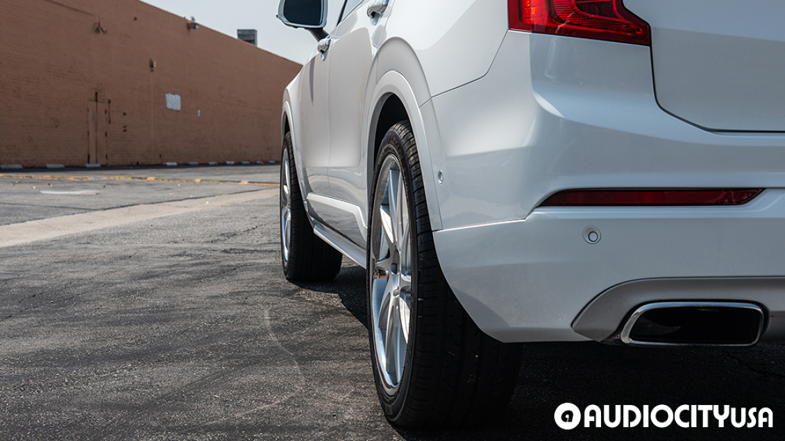 2018 Volvo XC90 on 22" Azad Wheels AZ23 Silver Machined with Chrome Lip ...