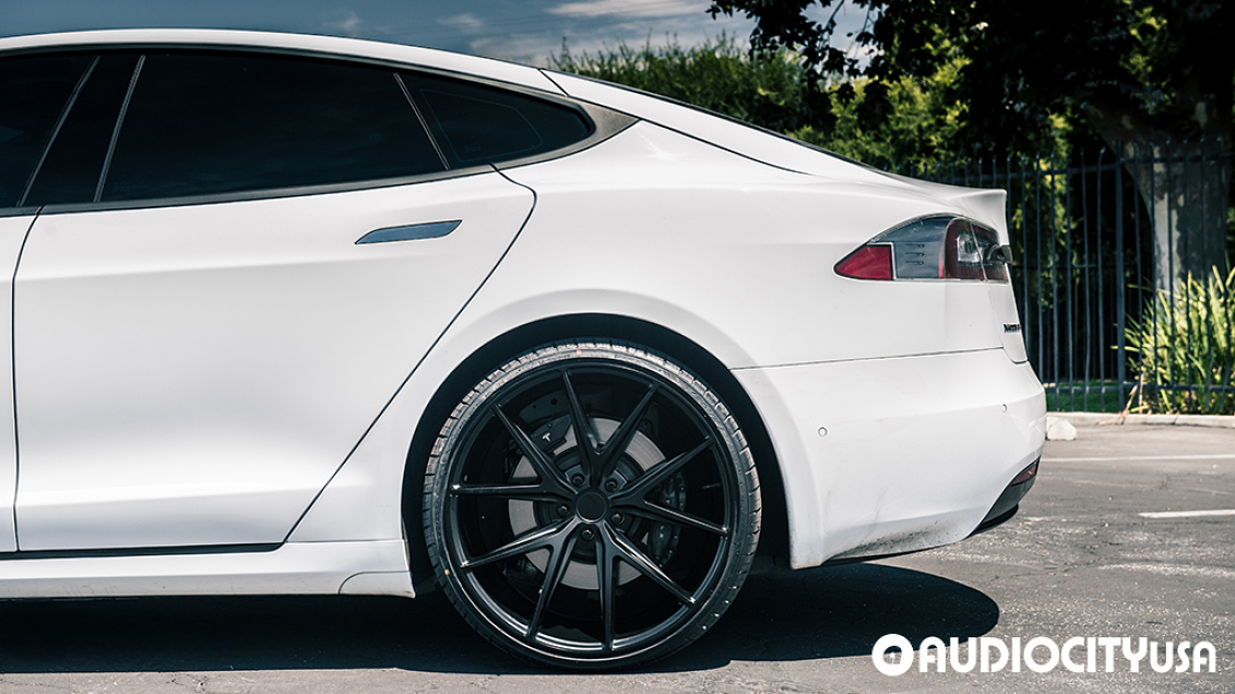 2018 Tesla Model S on 22" Niche Wheels M117 Misano Matte Black ...