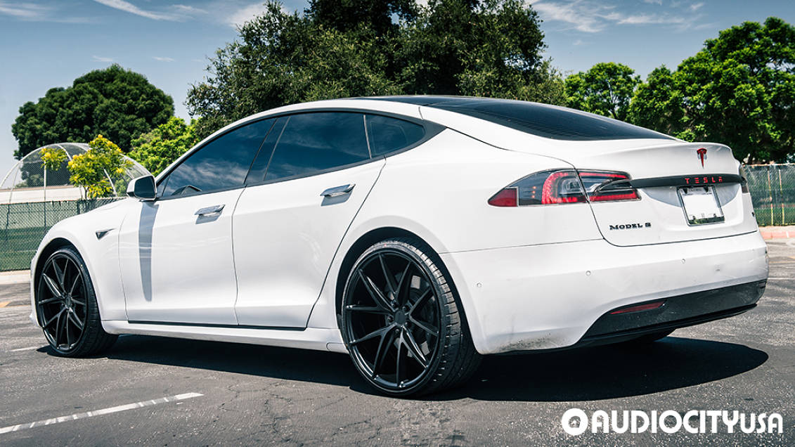 2018 Tesla Model S on 22" Niche Wheels M117 Misano Matte Black ...