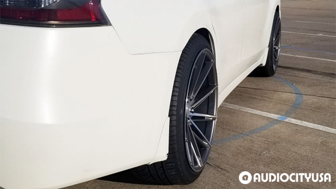 2014 Nissan Altima on 20" Inovit Wheels Turbine Gunmetal with Machined ...