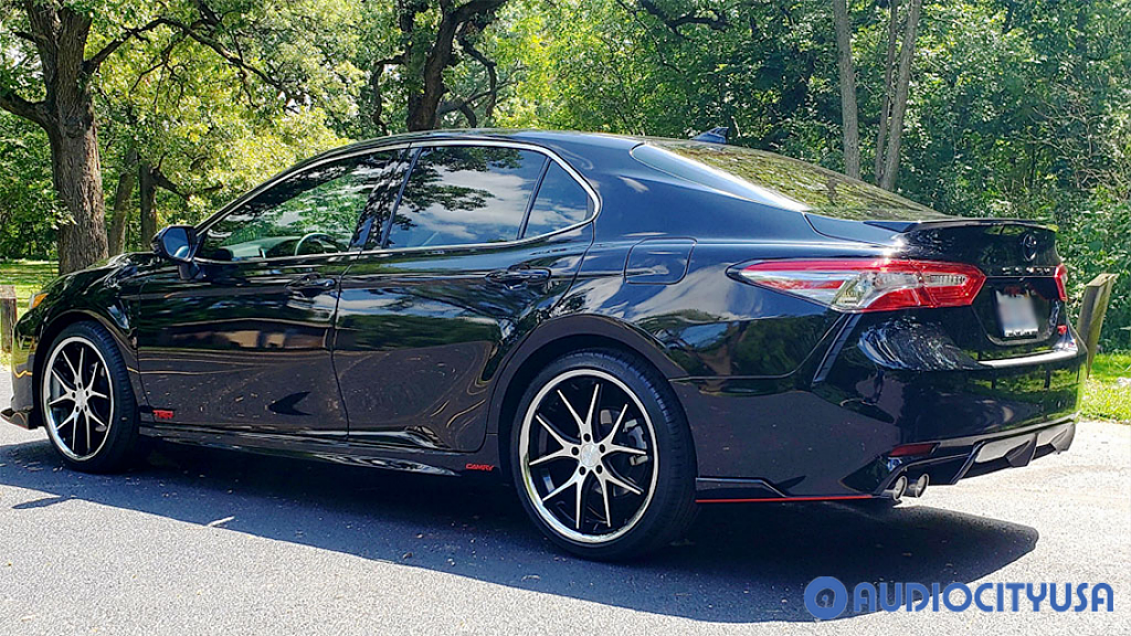 2019 Toyota Camry on 20" Ferrada Wheels FR2 Black Machined with Chrome ...