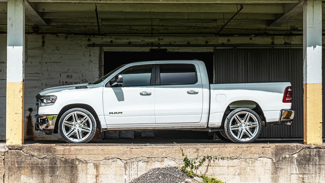 2020 RAM 1500 on 24" Ferrada Wheels FT4 Silver Machined | Gallery ...