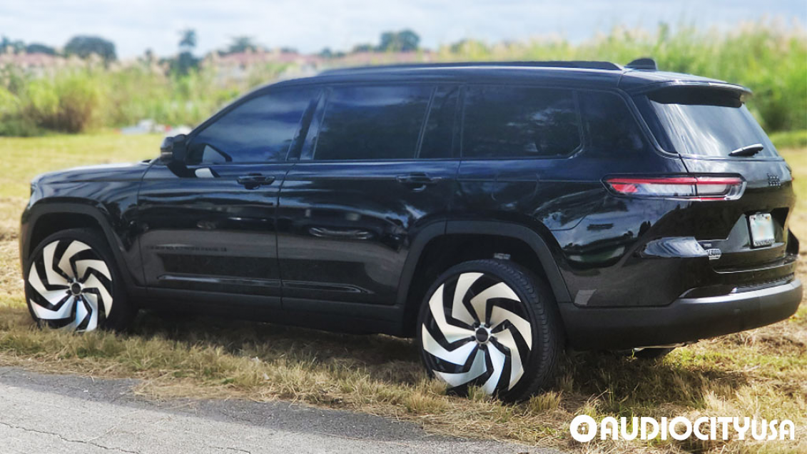 2021 Jeep Grand Cherokee on 24" Xcess Wheels X04 Black Machined ...