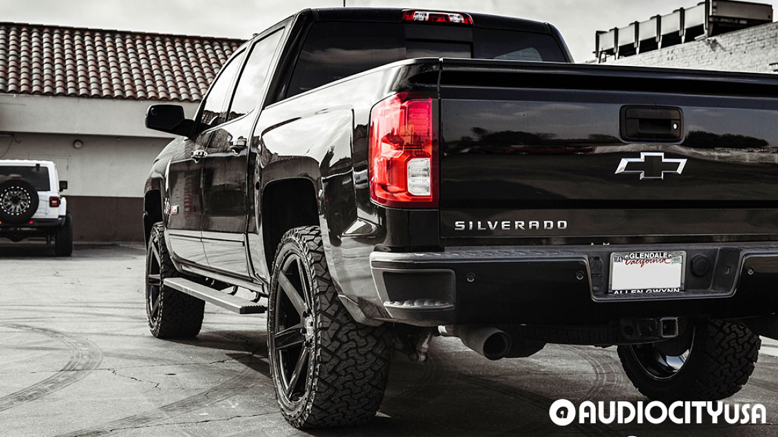 2018 Chevrolet Silverado 1500 on 22" Strada Wheels Coda Gloss Black ...