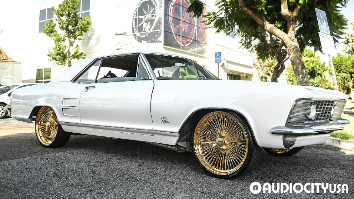 1964 Buick Riviera LA Wire Standard 150-Spoke Straight Lace 22 inch ...