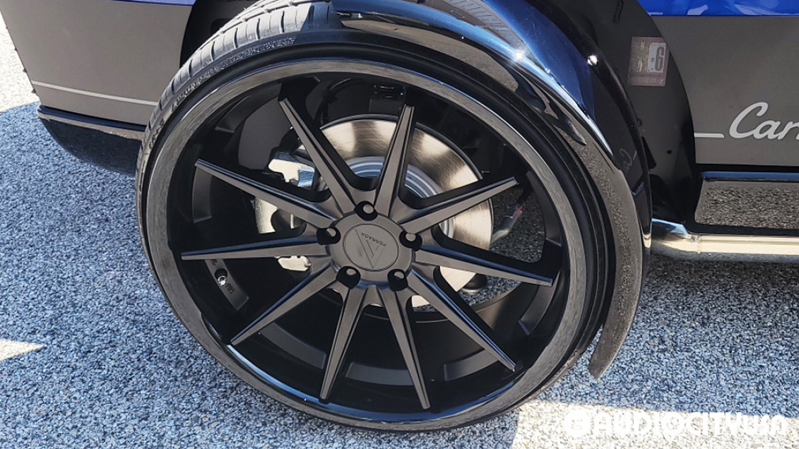 2022 Vanderhall Carmel on 20" Ferrada Wheels FR4 Matte Black with Gloss ...