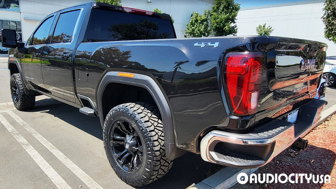 2023 GMC Sierra 2500-3500 on 20" Fuel Off-Road Wheels D560 Vapor Matte ...
