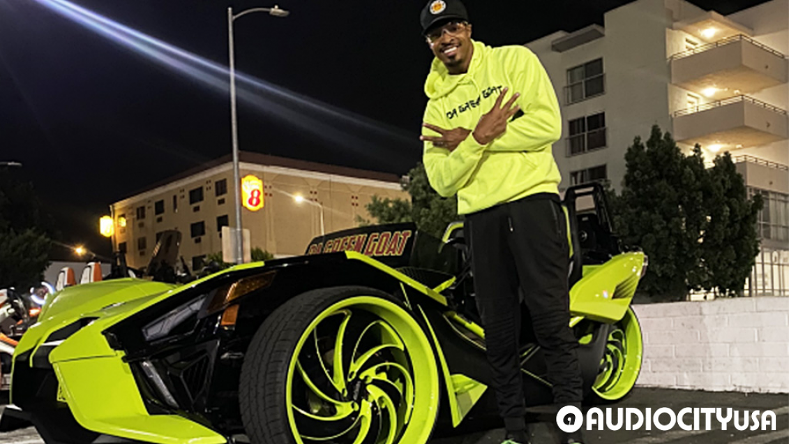 2021 Polaris Slingshot on 24" Strada Wheels Retro 6 Custom Lime Green ...