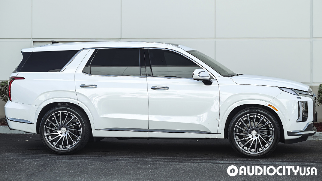2023 Hyundai Palisade on 22" Road Force Wheels RF16 Gunmetal Machined ...