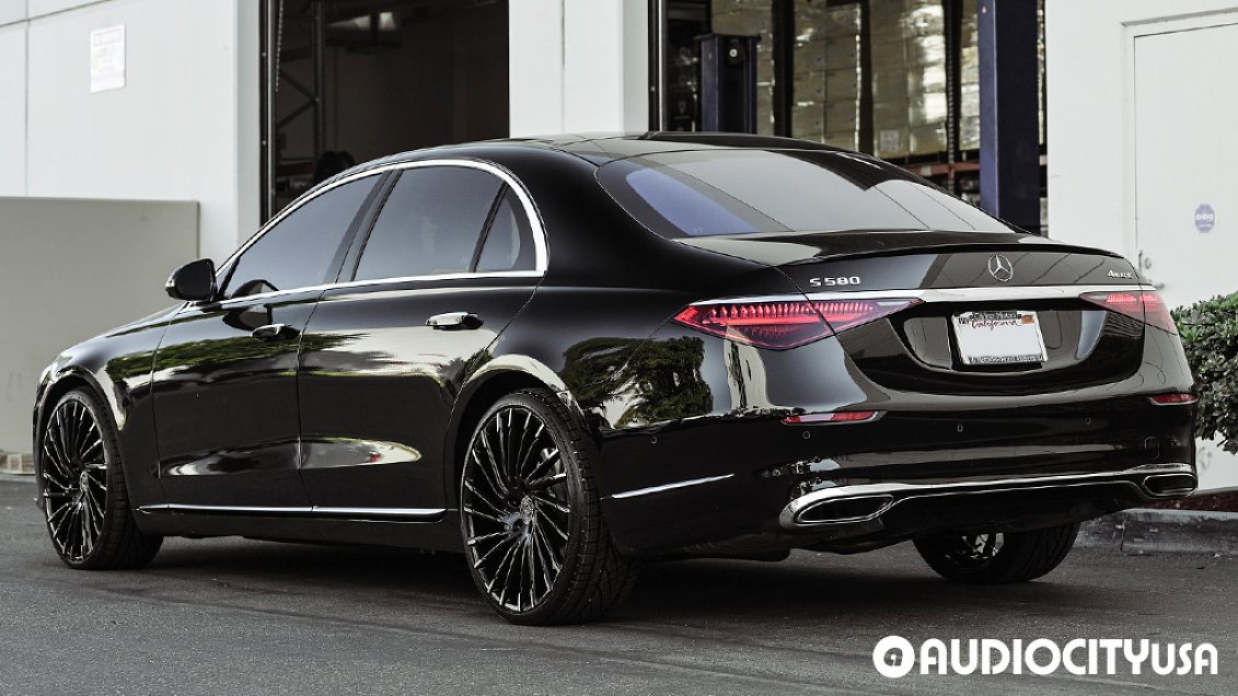 2021 Mercedes-Benz S-Class on 22" Lexani Wheels Wraith Gloss Black with ...