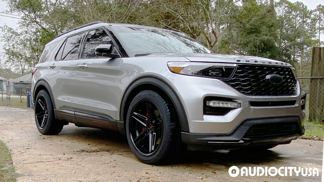 2022 Ford Explorer on 22" Ferrada Wheels CM1 Matte Black with Gloss ...