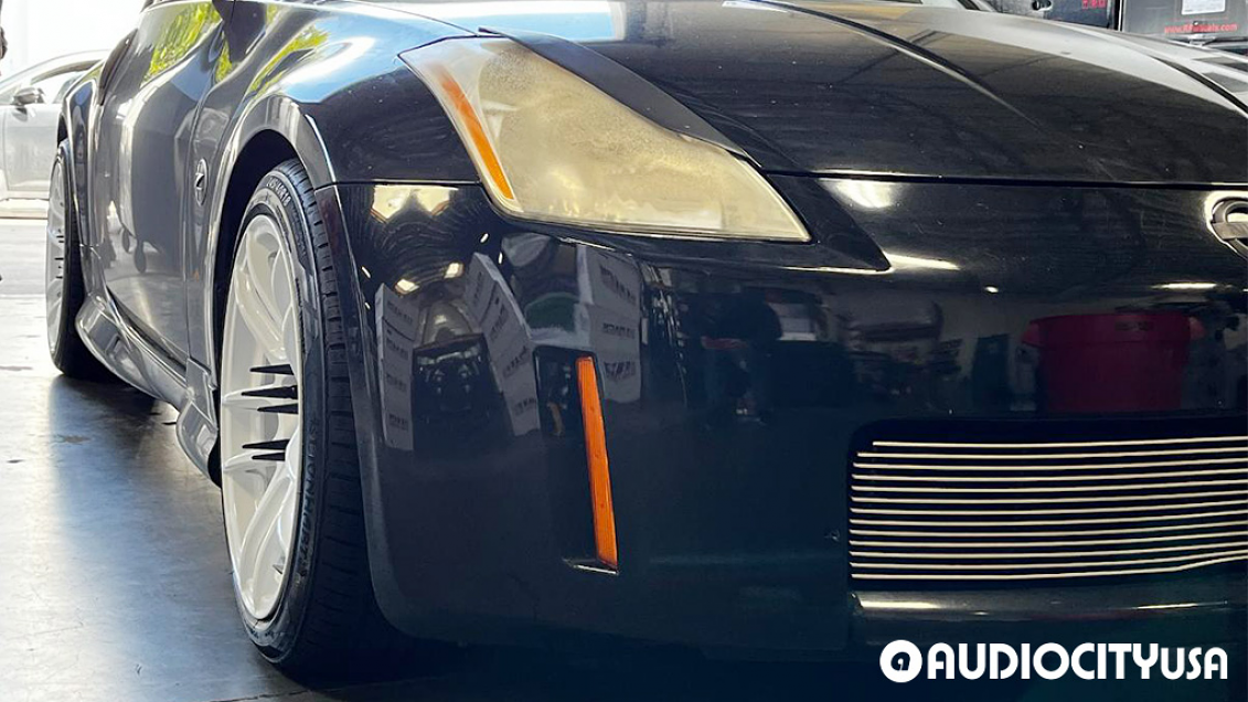 2005 Nissan 350Z on 18" ESR Wheels CS8 Gloss White | Gallery | AudioCityUSA