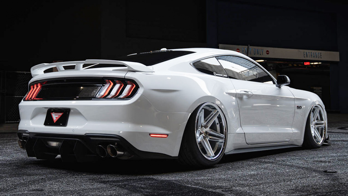 2020 Ford Mustang on 20" Ferrada Wheels CM1 Silver Machined with Chrome ...