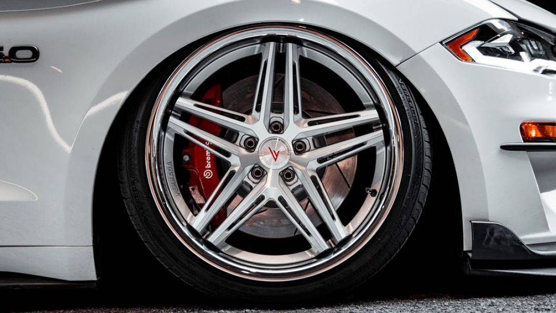 2020 Ford Mustang on 20" Ferrada Wheels CM1 Silver Machined with Chrome ...