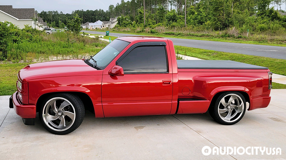 1988 Chevrolet C1500 on 20" U.S. Mags Wheels Desperado 5 U133 ...