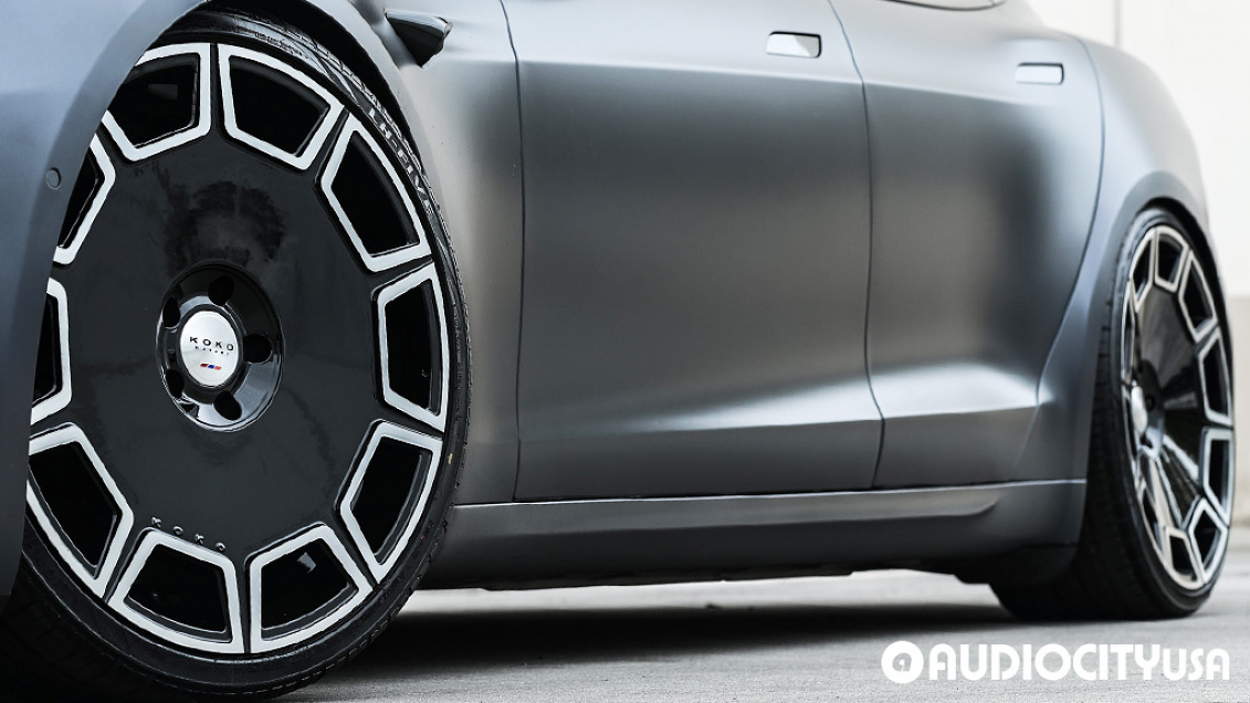 2021 Tesla Model S on 22" Koko Kuture Wheels Sicily Gloss Black with ...