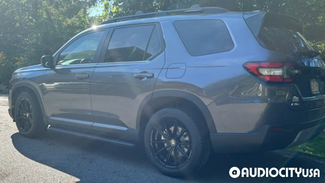 2023 Honda Pilot on 20" Curva Wheels CFF46 Gloss Black | Gallery ...