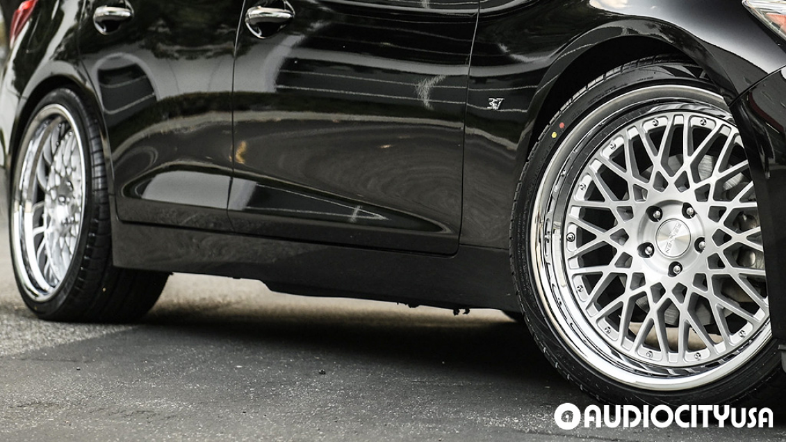 2015 Infiniti Q50 on 20" Rennen Wheels CSL5 Silver with Chrome Step Lip ...