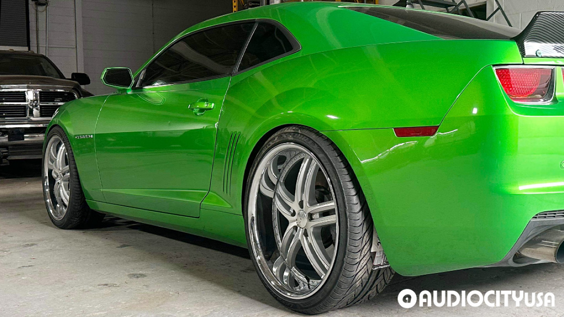 2011 Chevrolet Camaro 2SS on 22" XIX Wheels X15 Silver Machine with SS ...