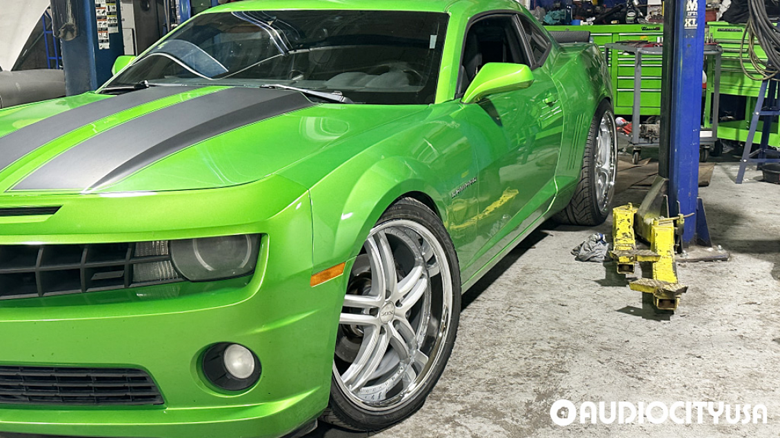 2011 Chevrolet Camaro 2SS on 22" XIX Wheels X15 Silver Machine with SS ...
