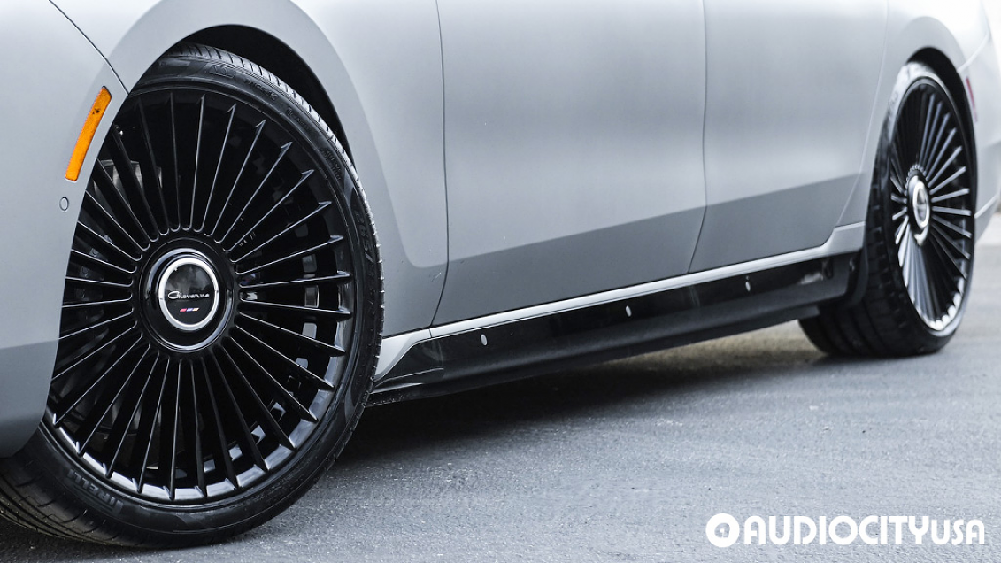 2024 BMW i7 on 22" Gianelle Wheels Cabo Gloss Black with Floating Cap ...