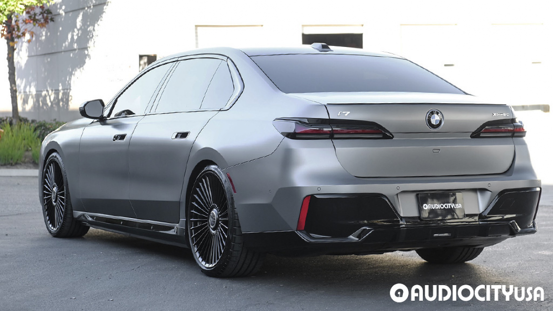 2024 BMW i7 on 22" Gianelle Wheels Cabo Gloss Black with Floating Cap ...