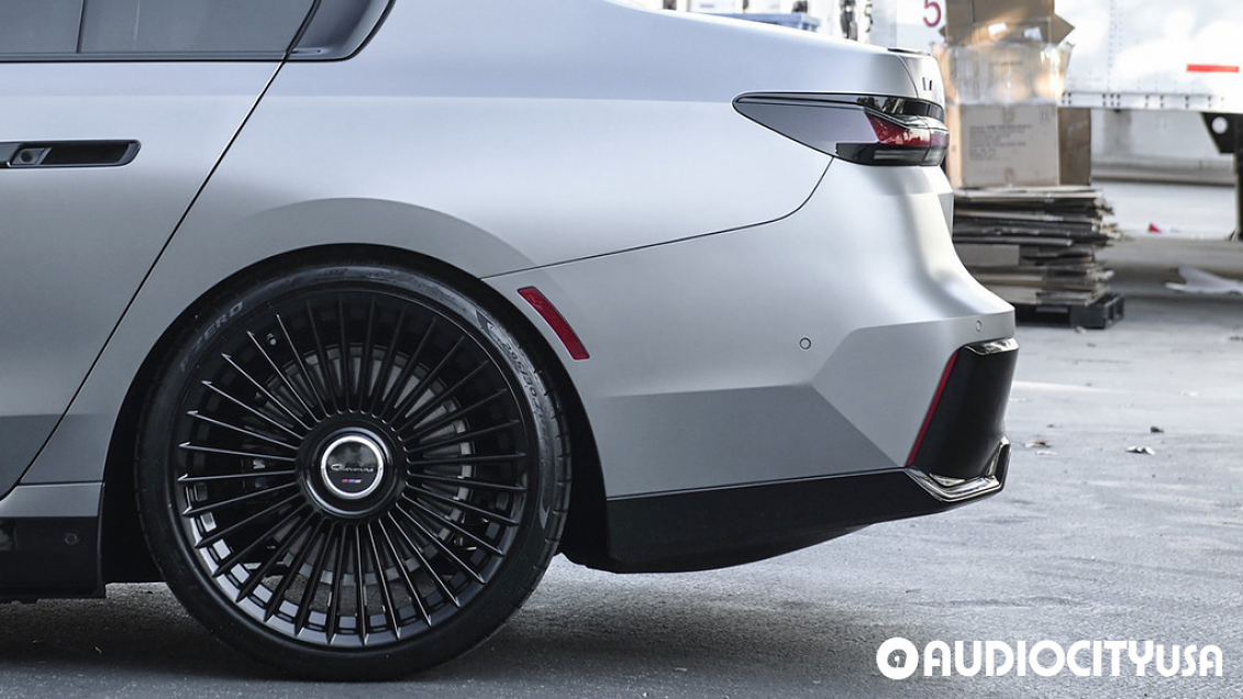 2024 BMW i7 on 22" Gianelle Wheels Cabo Gloss Black with Floating Cap ...