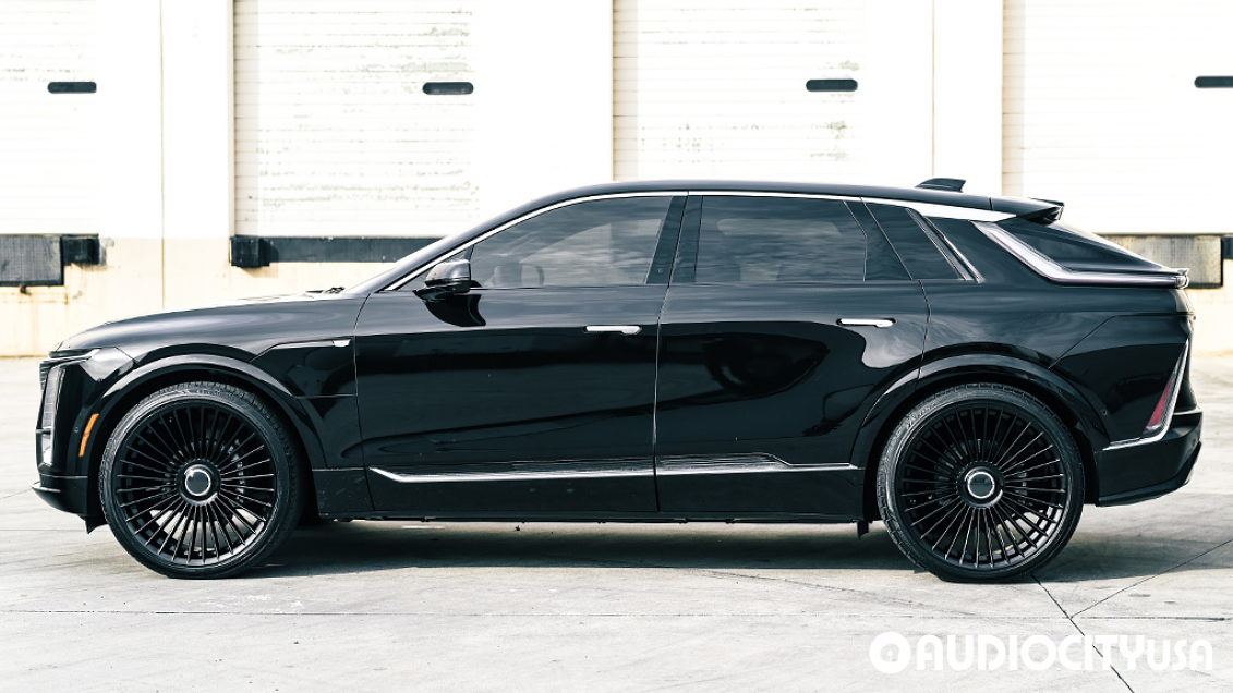 2024 Cadillac LYRIQ on 24" Gianelle Wheels Cabo - Floating Cap Gloss ...