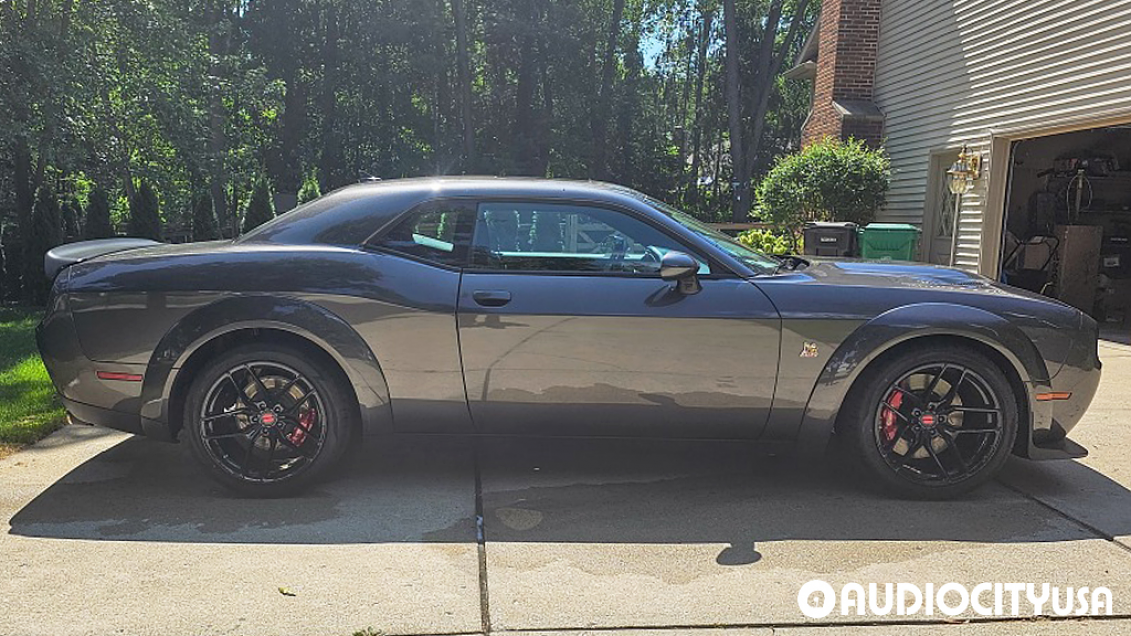 2020 Dodge Challenger SRT Widebody on 20" Stance Wheels SF03 Gloss ...