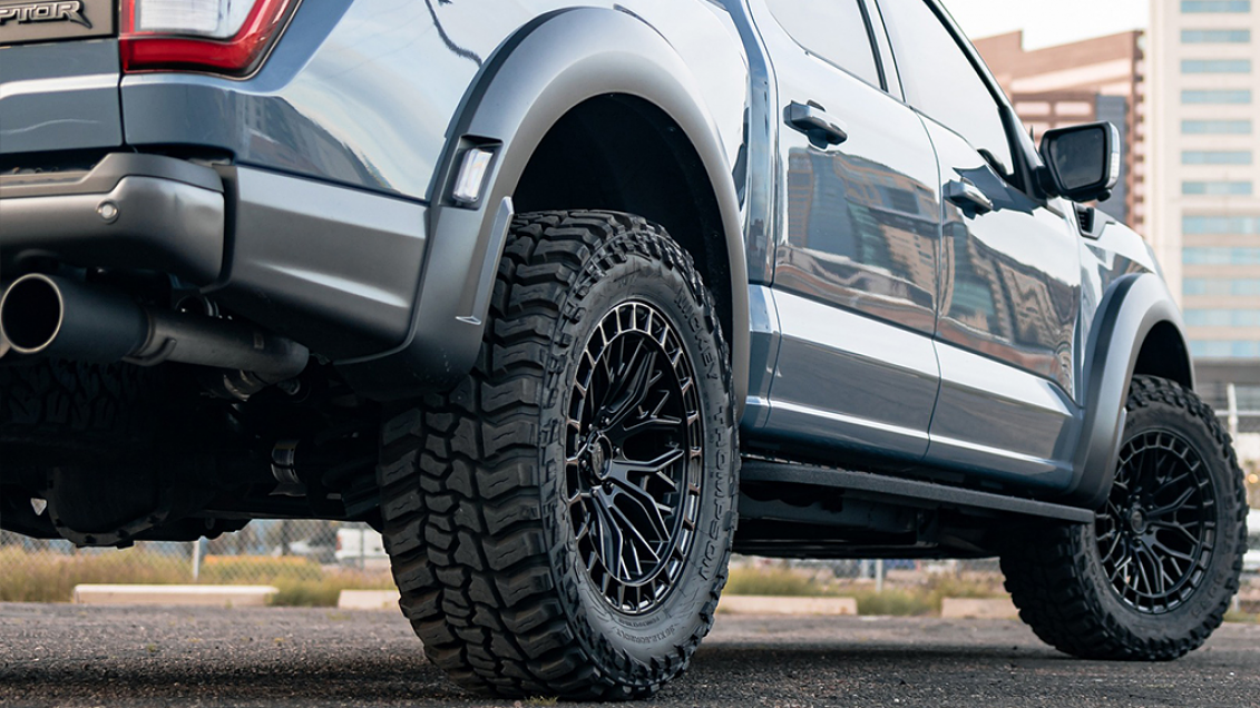 2023 Ford F-150 on 20" Fuel Wheels FC869MB Sigma Blackout with Gloss ...