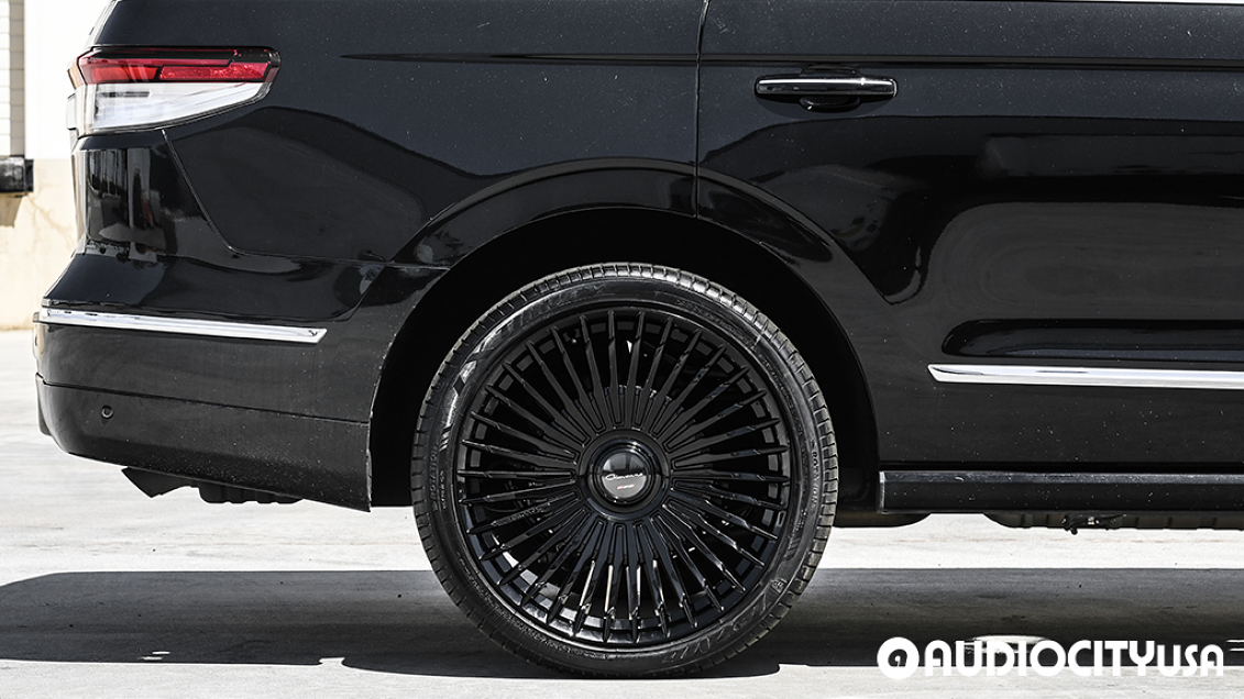 2023 Lincoln Navigator on 24" Giovanna Wheels Tulum - Floating Cap ...