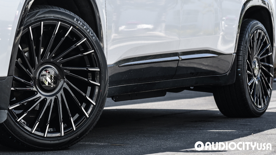 2018 Chevrolet Traverse on 22" Lexani Wheels Wraith-XL Gloss Black ...