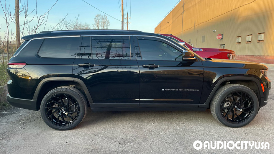 2022 Jeep Grand Cherokee on 22" Renzo Wheels Mugello Gloss Black ...