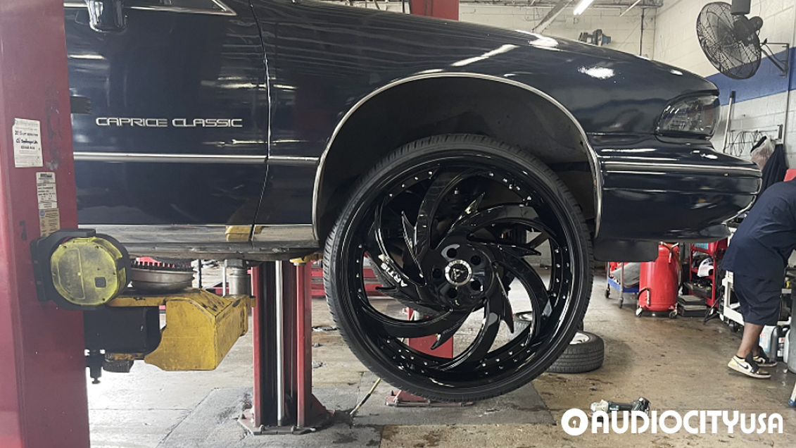 1991 Chevrolet Caprice on 26" Artis Wheels Spada Full Black | Gallery ...