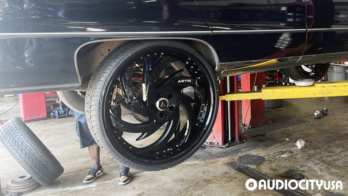1991 Chevrolet Caprice on 26" Artis Wheels Spada Full Black | Gallery ...