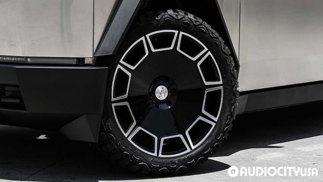 2024 Tesla Cybertruck on 24" Koko Kuture Wheels Sicily - Floating Cap ...