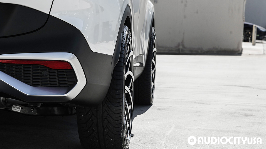 2024 KIA Sportage on 22" Strada Wheels Huracan Gloss Black Machined ...