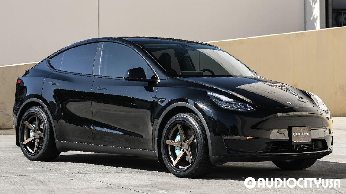 2023 Tesla Model Y on 20" Vertini Wheels RFS1.7 Satin Bronze with Gloss ...