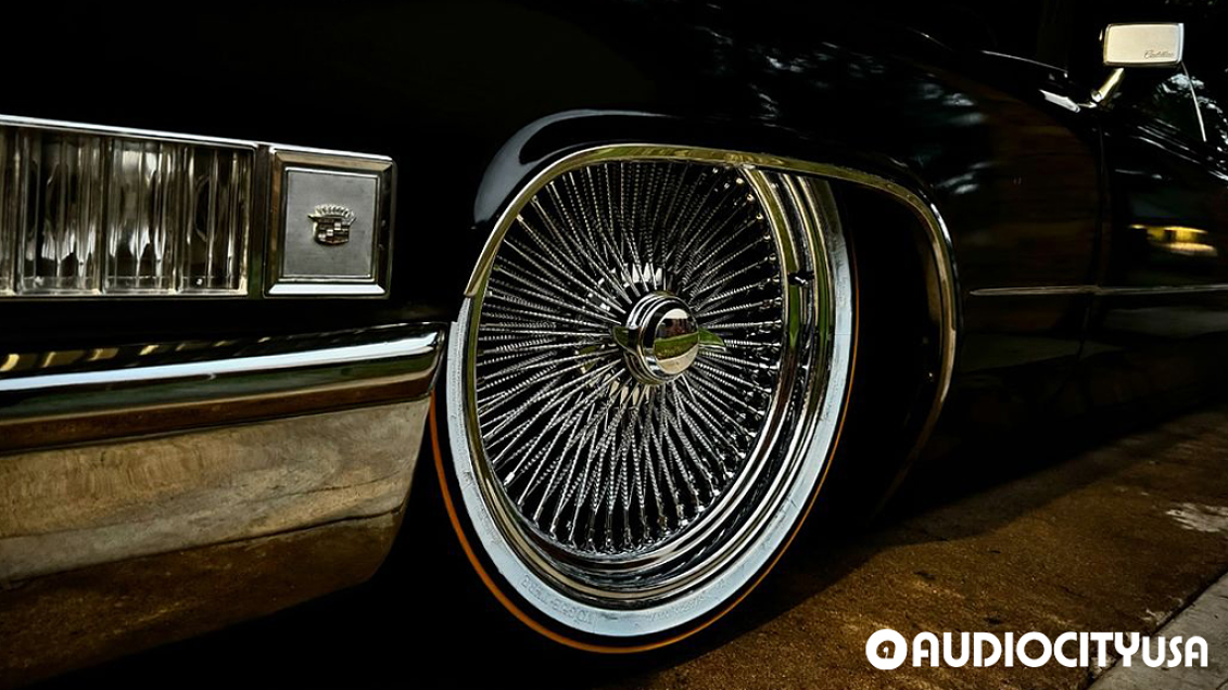 1969 Cadillac DeVille on 20" LA Wire Wheels Diamond Cut 150-Spoke ...
